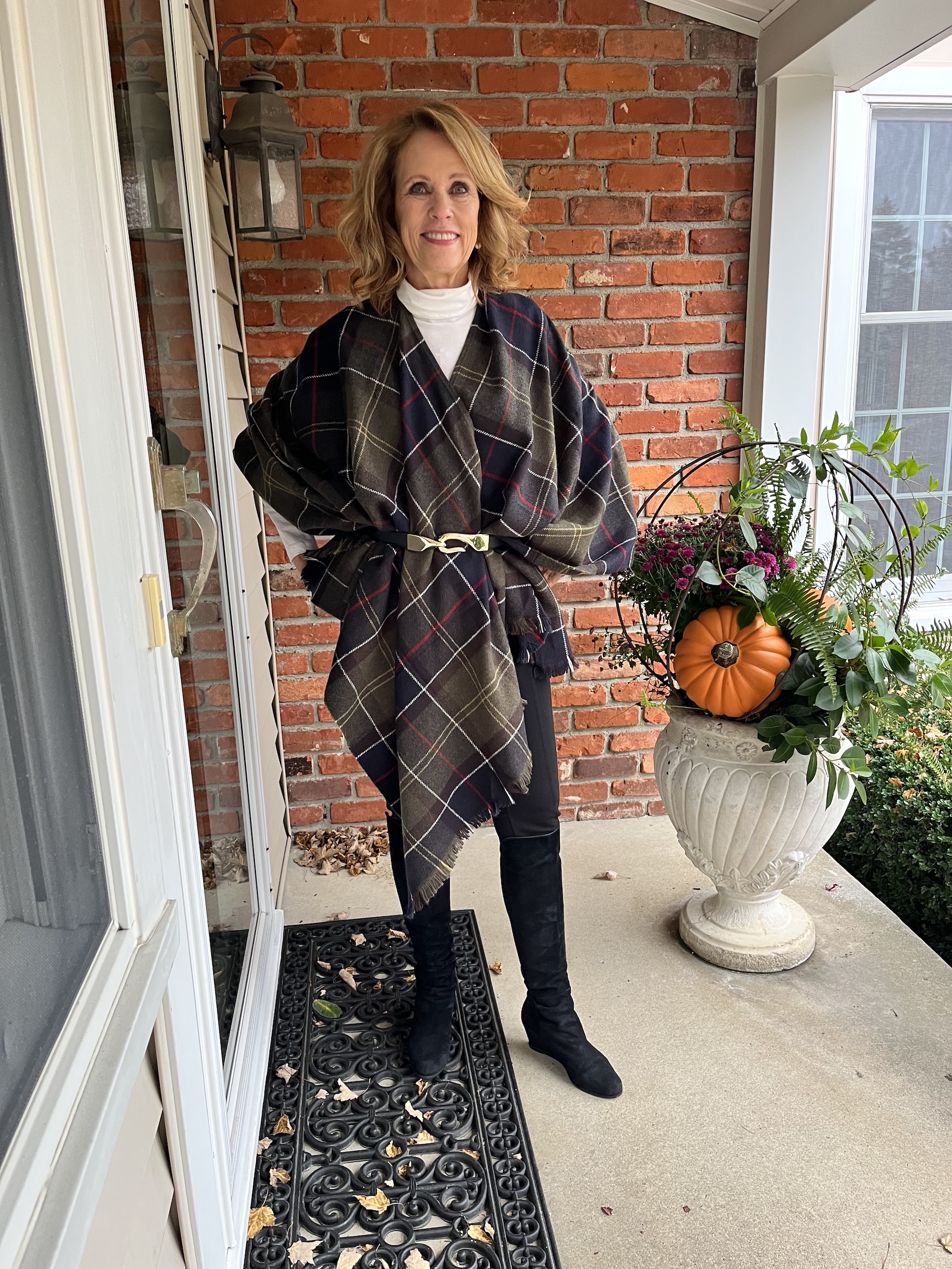 How To Style Your Outfit With A Belt - Seasons Embraced