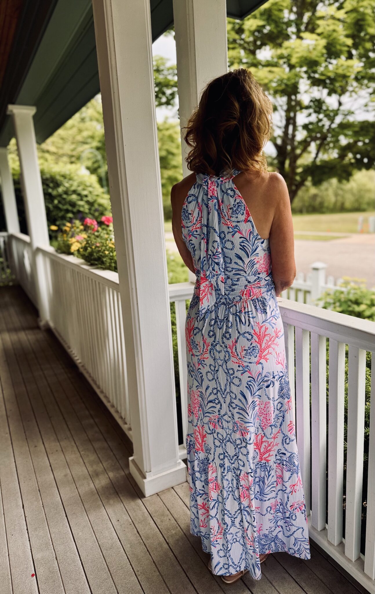 What To Wear To A Summer Concert - Seasons Embraced