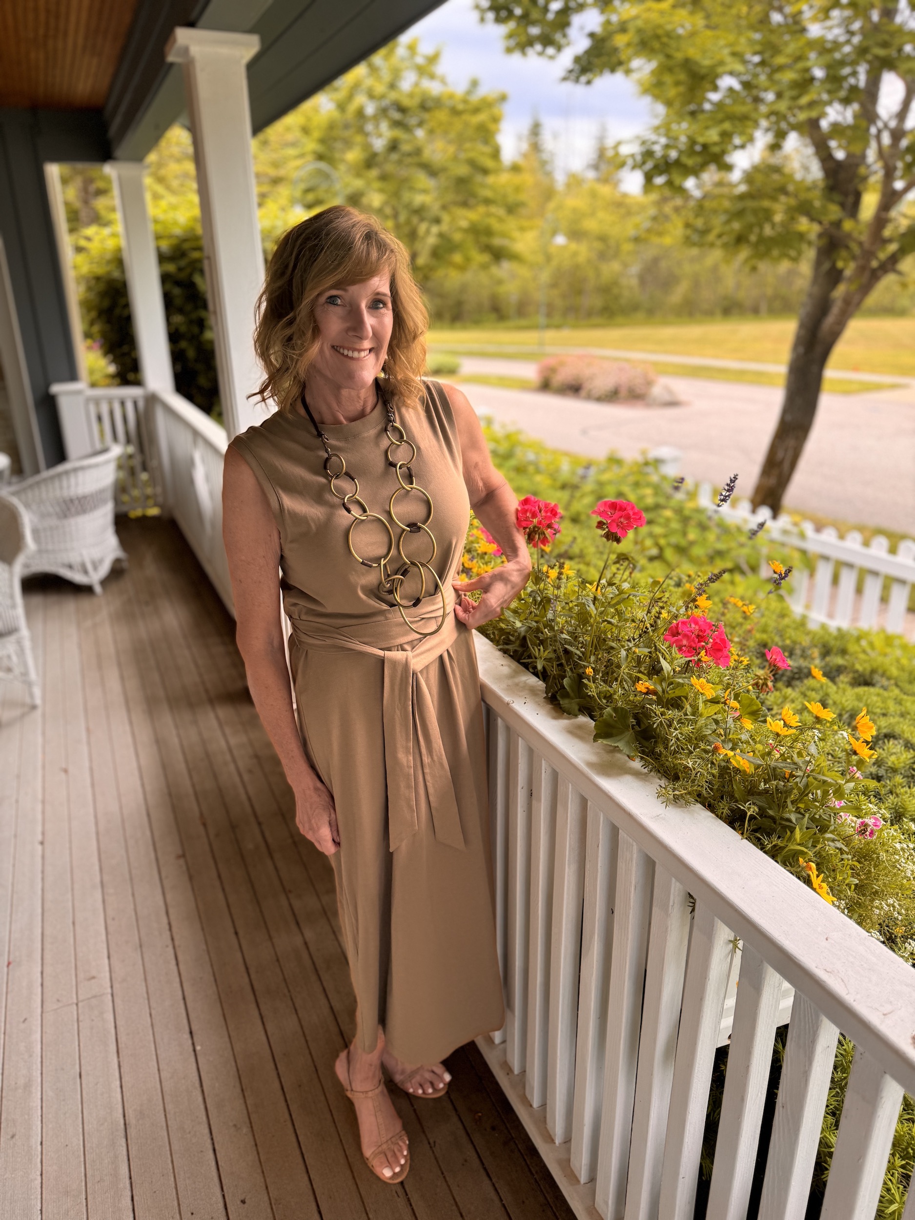 What To Wear To A Summer Concert - Seasons Embraced