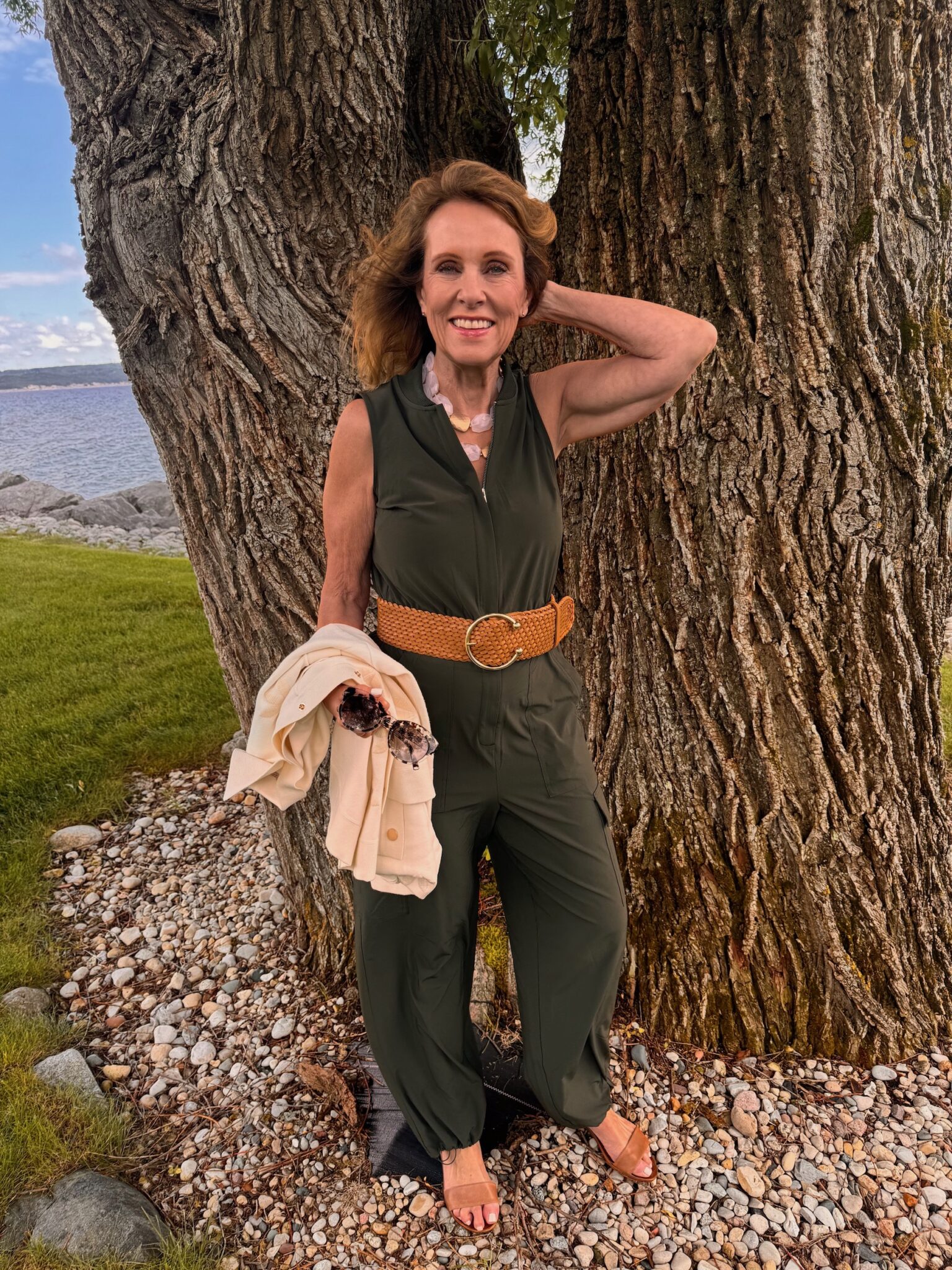 What To Wear To A Summer Concert - Seasons Embraced